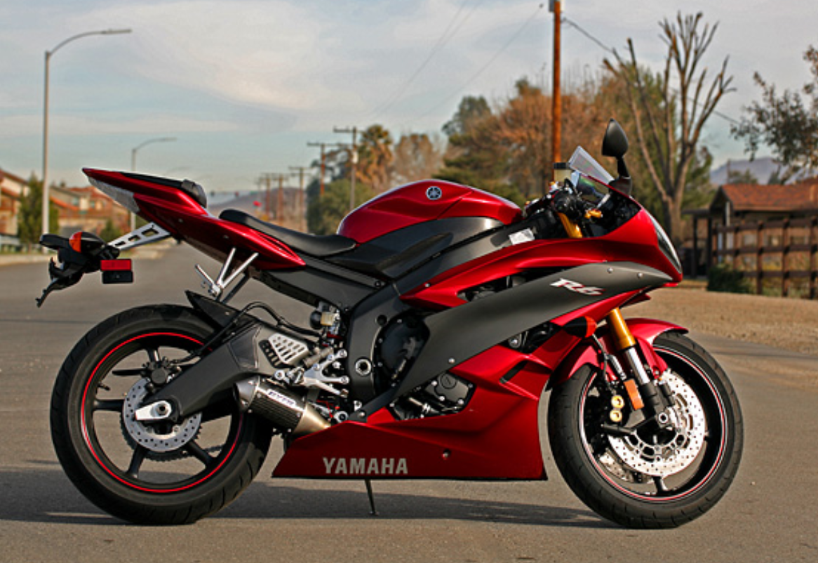 Rekomendasi Moge Sport Fairing 4-Silinder 600 cc di Budget 100 Jutaan ...
