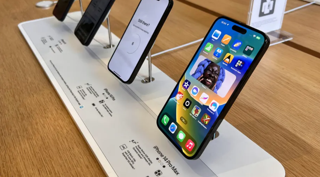 Harga iPhone 14 Turun Drastis Januari 2026, iBox Mulai Rp 8,7 Juta