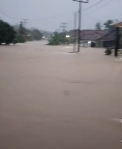 Sungai Muara Balak Meluap, 5 Desa Terendam Banjir